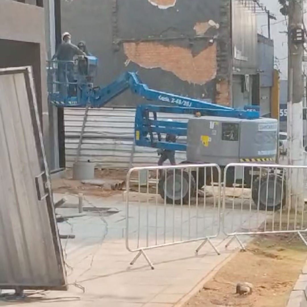 Locação Plataforma Elevatória Móvel de Trabalho Genie Z45 25J ...